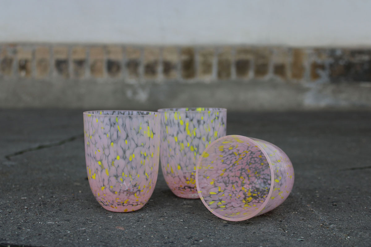 Trinkglas Confetti Tumbler Rosa Gelb von Anna von Lipa - erkmann