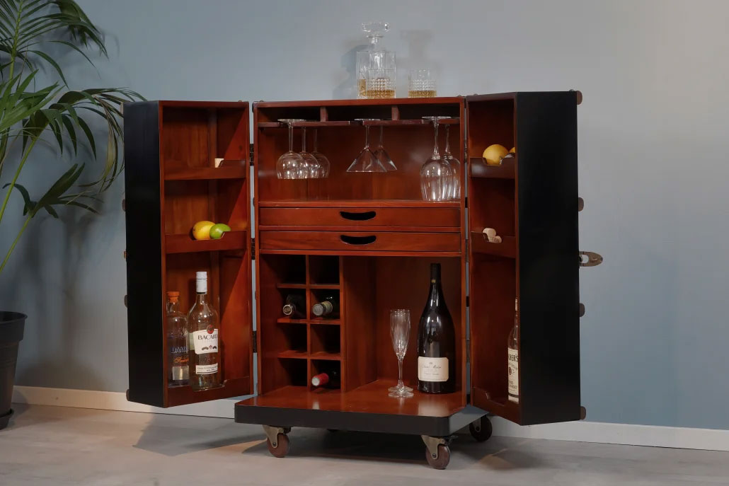 Barschrank Design Klassiker