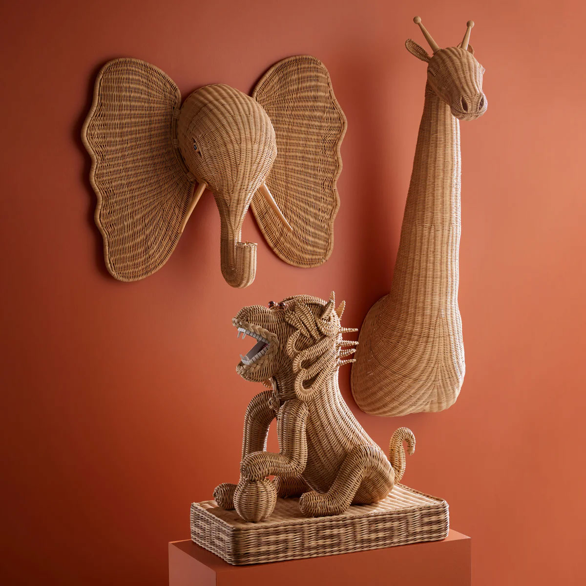 Jonathan Adler Wanddekoration Wicker Elefant