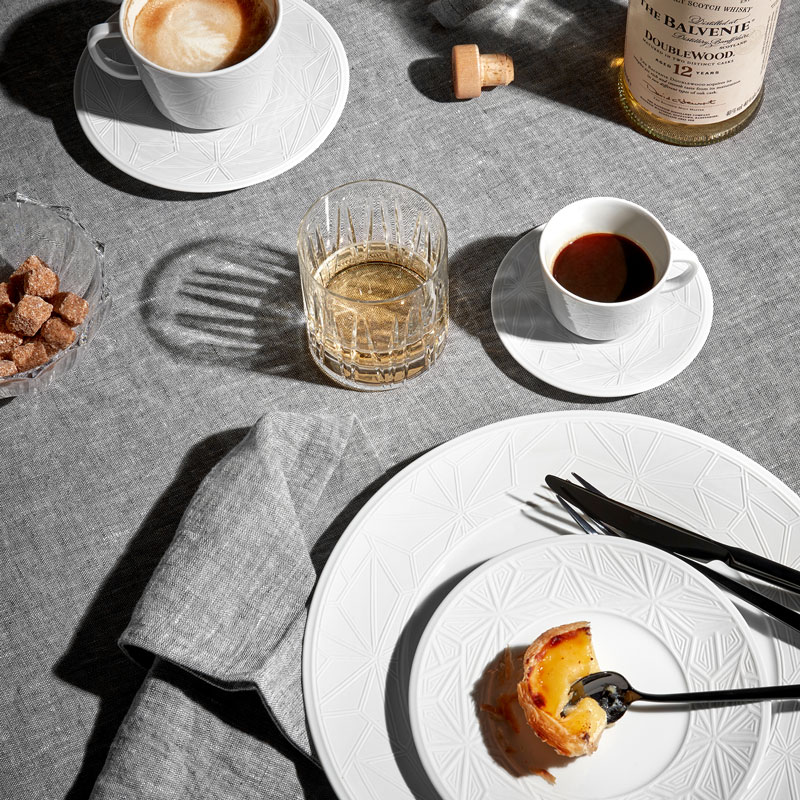 Meissen Espressotasse mit Untertasse Vitruv Graphic (2-