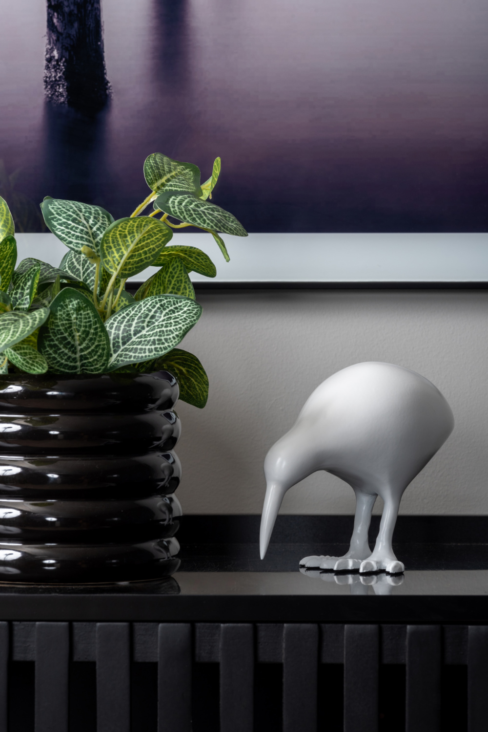 Statue Kiwi Bird Metal Matt White 16x9x15 Present Time